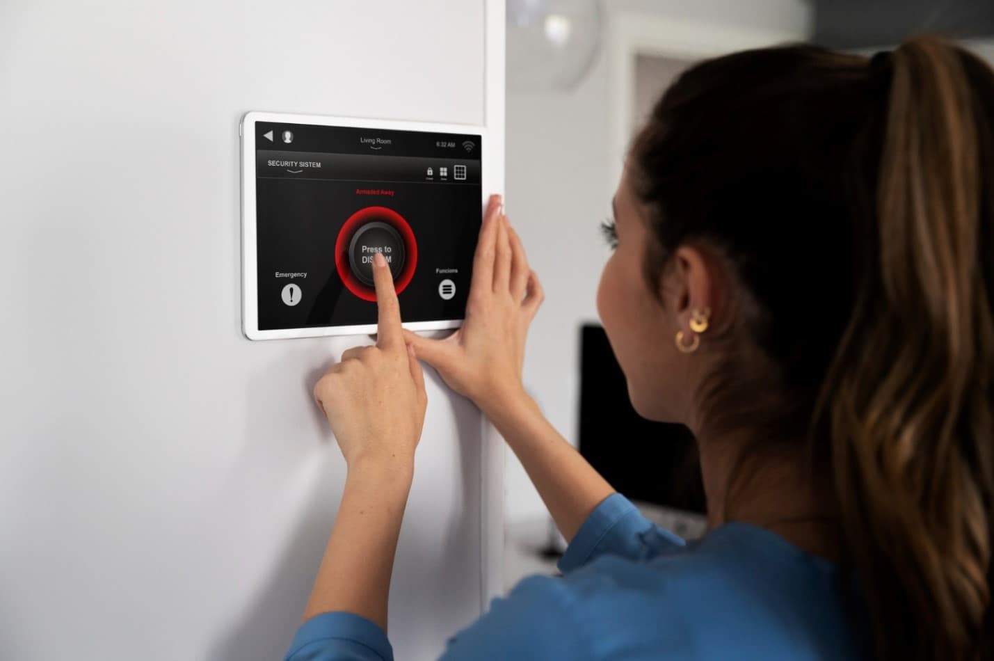 The Evolution of Home Security: Navigating Traditional to High-Tech ...